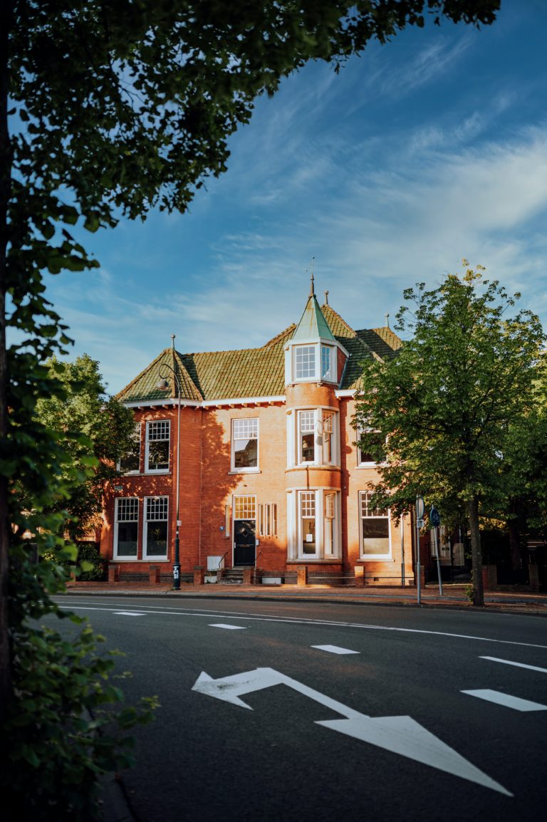 Top Residences To Live At Western University - Campus Guides